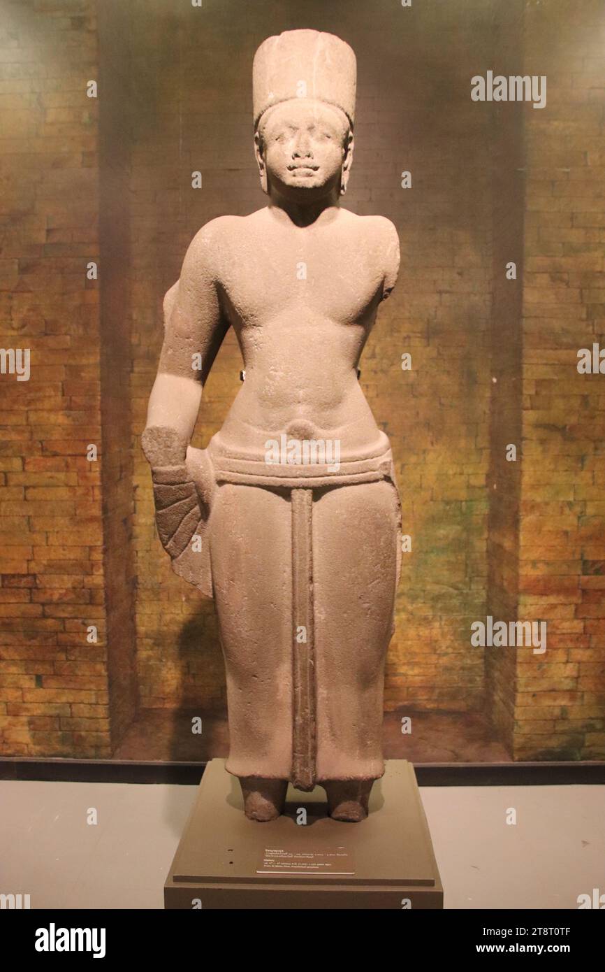 Hindu Sculpture: Vishnu, 6th-8th Cent, National Museum of Thailand ...