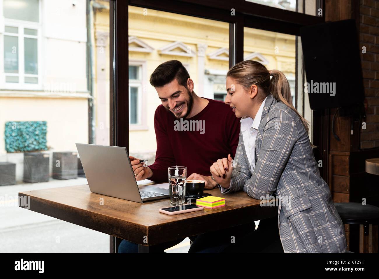 Cafeteria management hi-res stock photography and images - Alamy