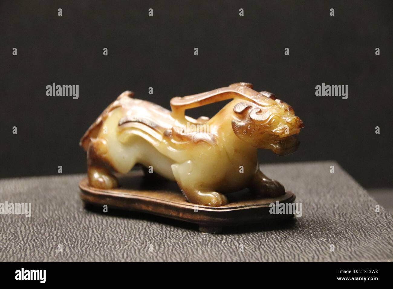 Warring States-Han Jade Bixie, Special Exhibit of Warring States to Han ...