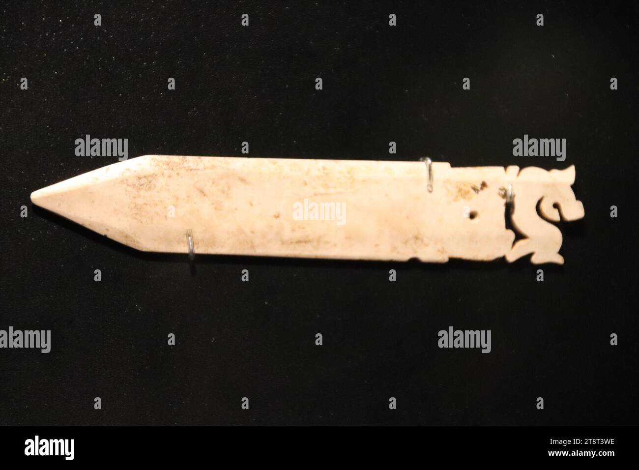 Warring States-Han Jade Ge Dagger-Axe, Special Exhibit of Warring ...