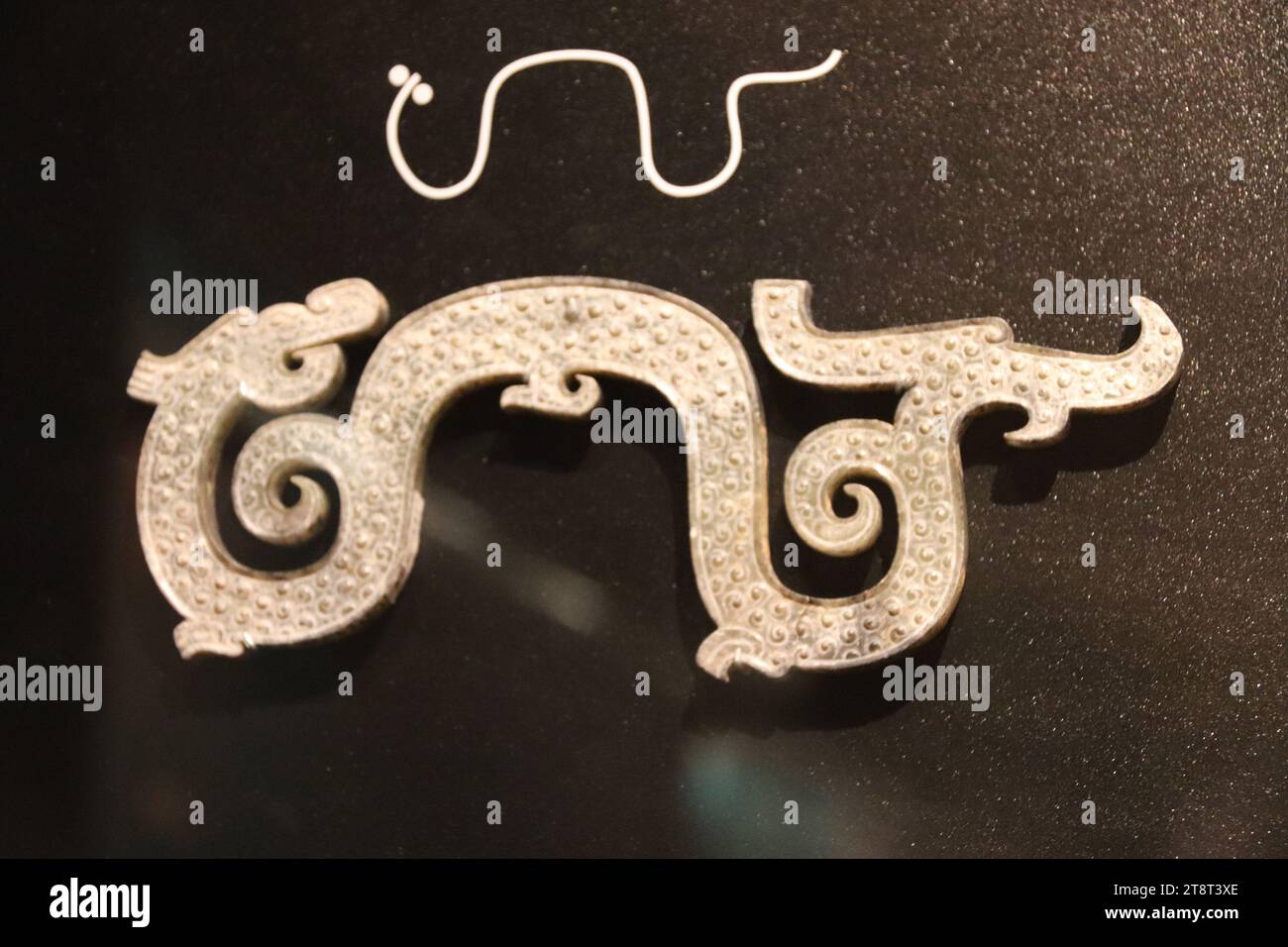 Warring States-Han Jade Dragon, Special Exhibit of Warring States to ...