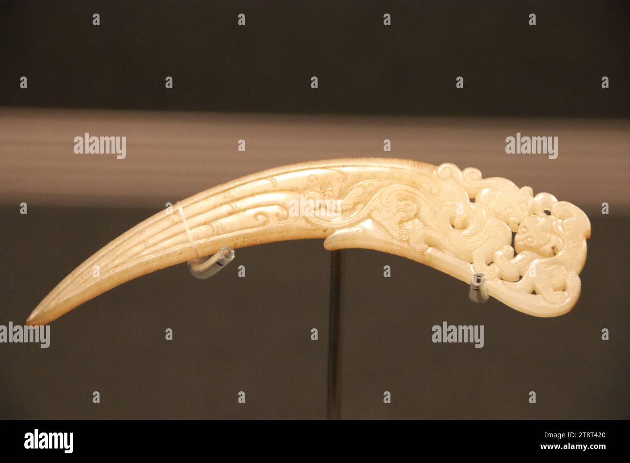 Warring States-Han Jade, Special Exhibit of Warring States to Han Jade ...