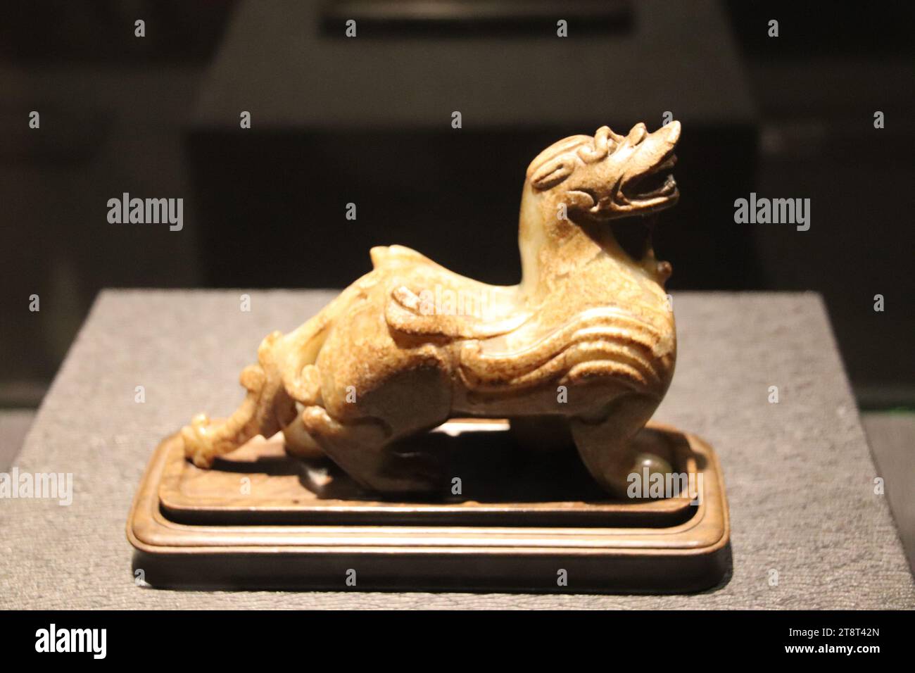 Warring States-Han Jade Bixie, Special Exhibit of Warring States to Han ...