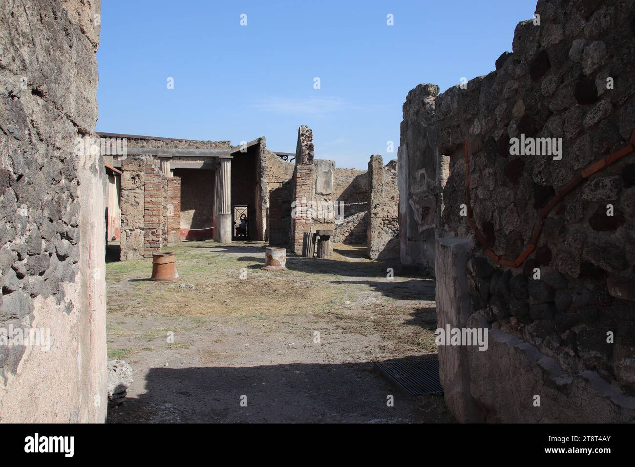 Pompeii Ruins, Remains of Roman city buried by eruption of Mt. Vesuvius ...