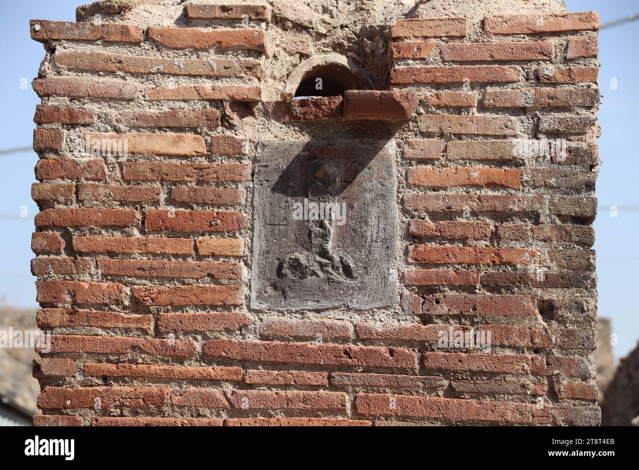 Pompeii Ruins, Remains of Roman city buried by eruption of Mt. Vesuvius ...