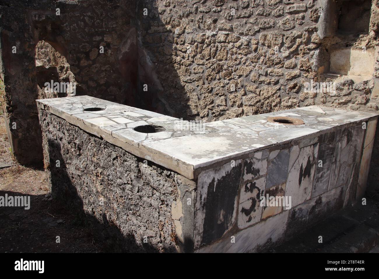 Pompeii Ruins: Kitchen Stoves, Remains of Roman city buried by eruption ...