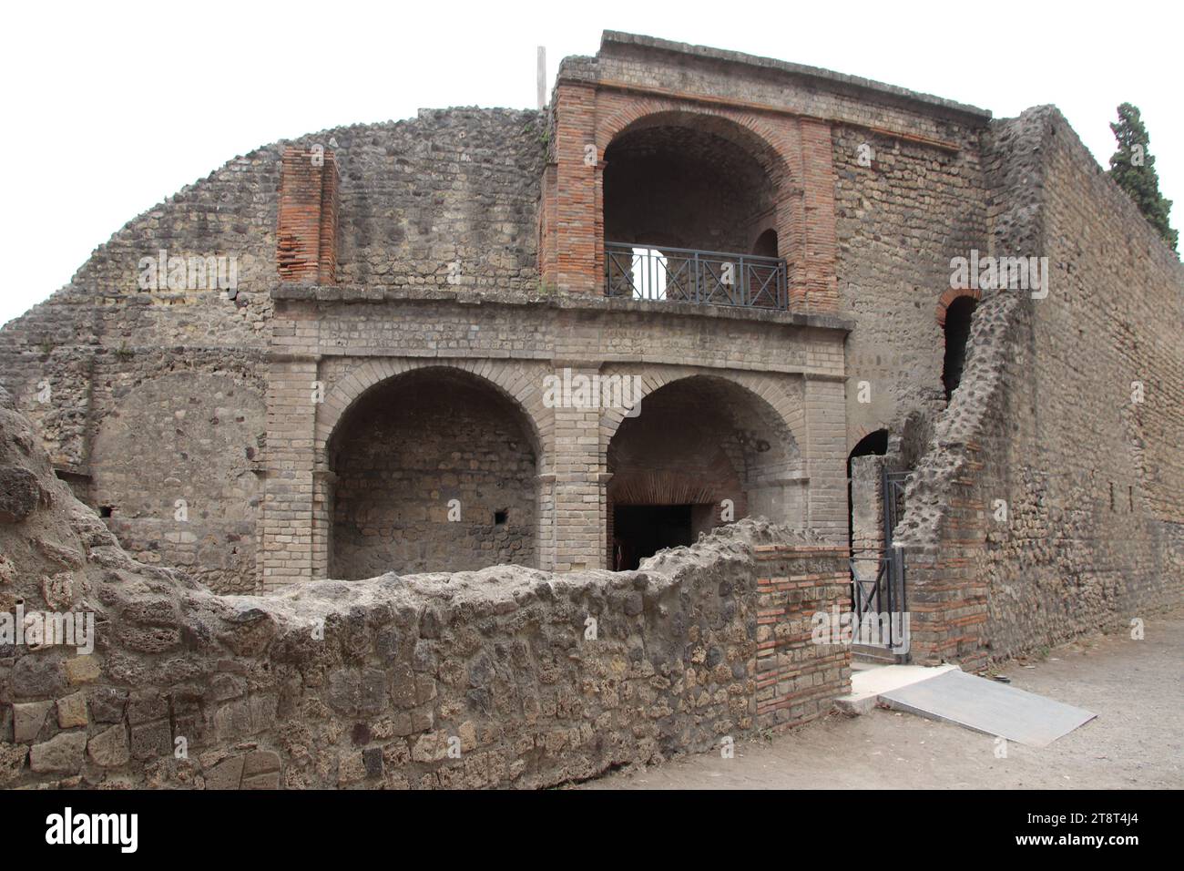 Pompeii Ruins: Theater, Remains of Roman city buried by eruption of Mt ...