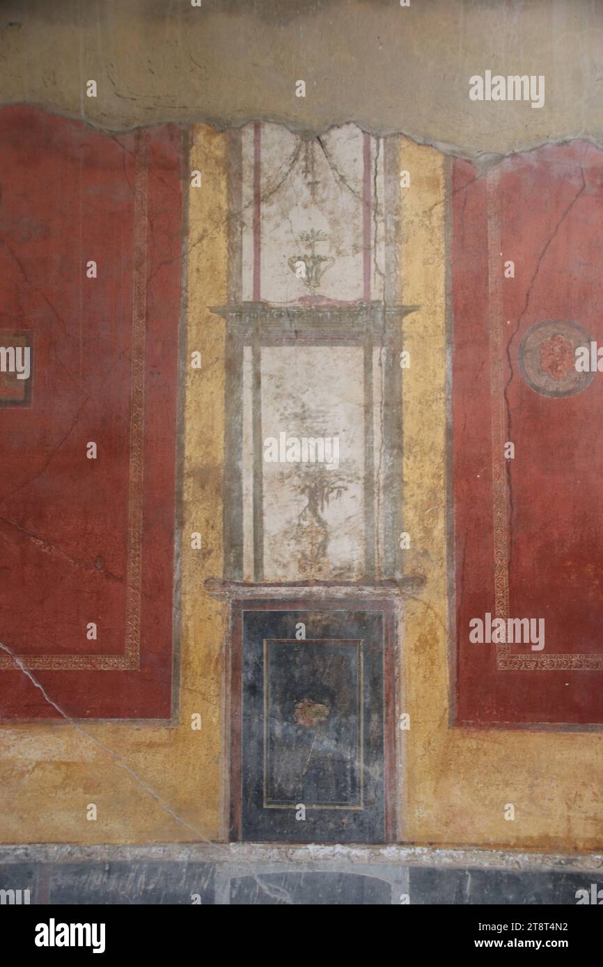 Pompeii Ruins Fresco, Remains of Roman city buried by eruption of Mt ...