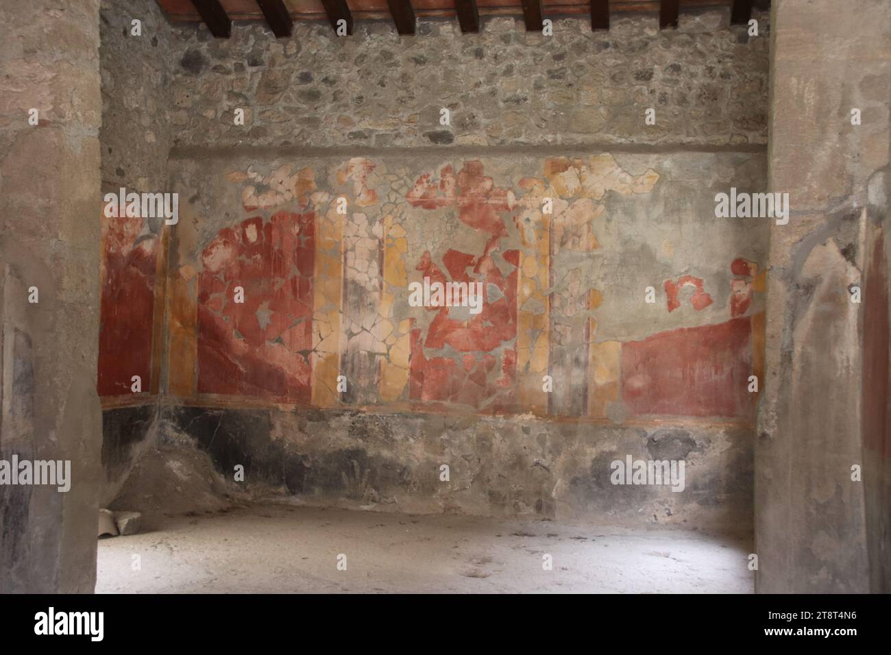 Pompeii Ruins Fresco, Remains of Roman city buried by eruption of Mt ...