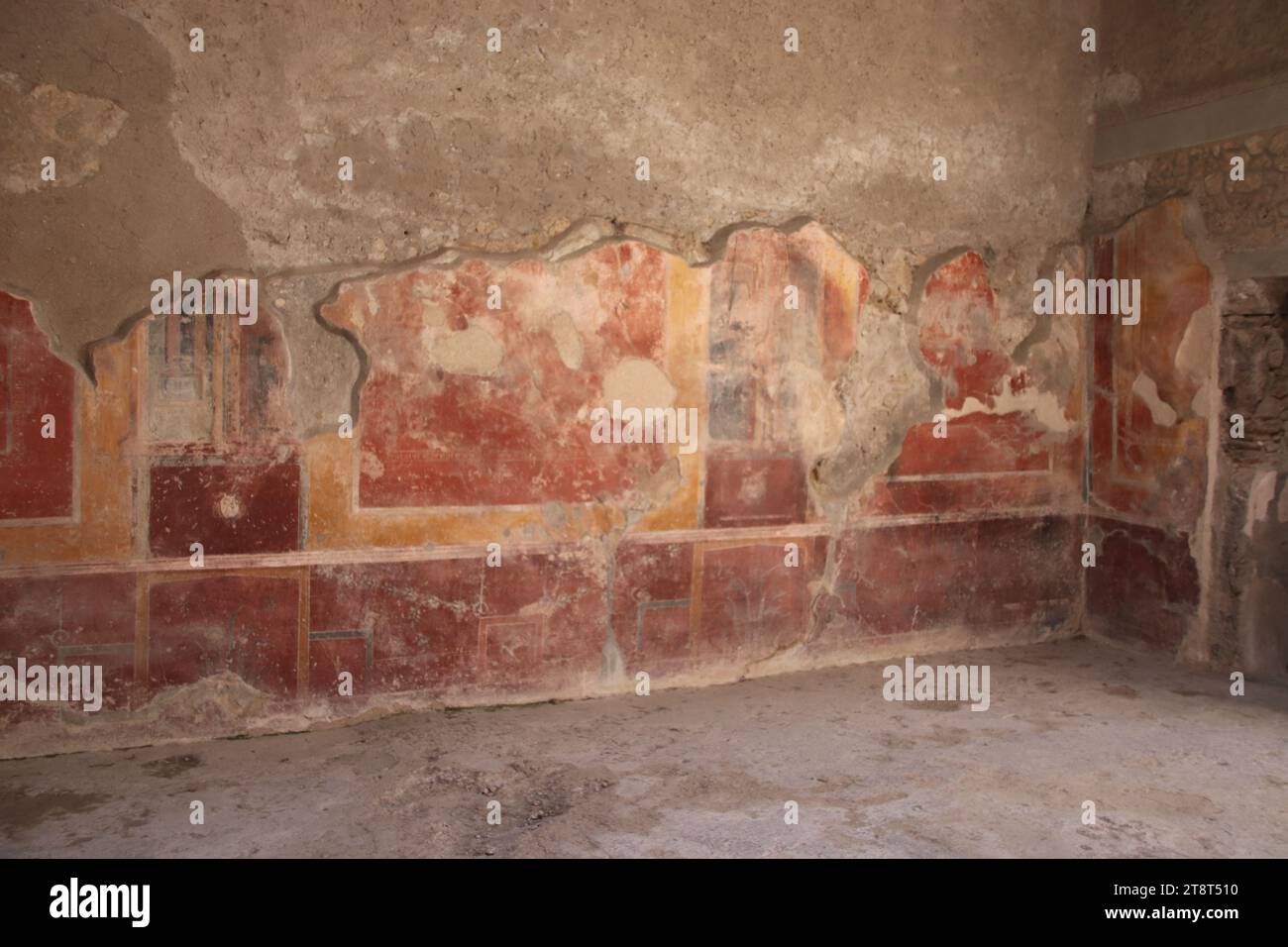 Pompeii Ruins Fresco, Remains of Roman city buried by eruption of Mt ...