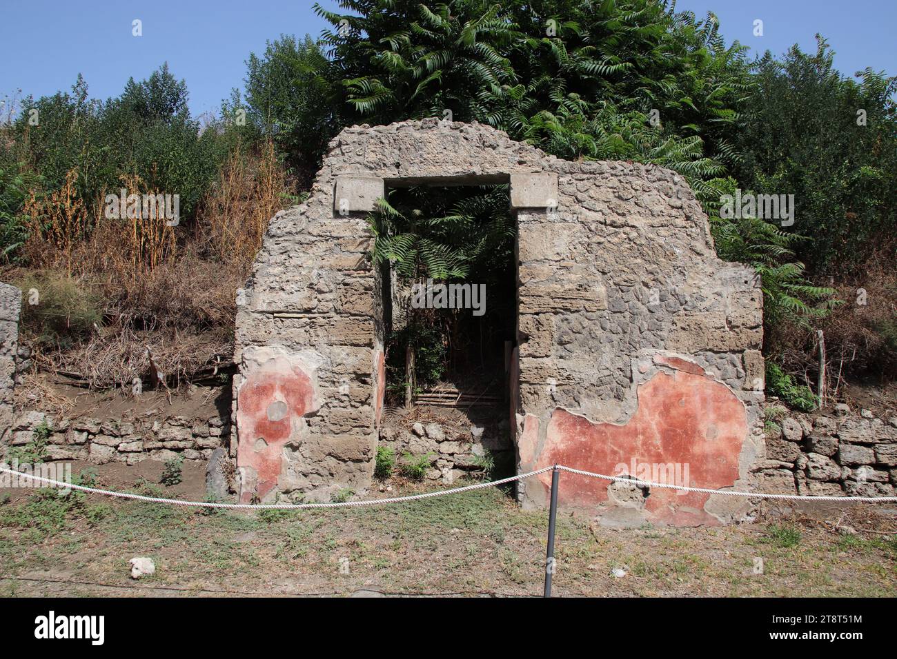 Pompeii Ruins, Remains of Roman city buried by eruption of Mt. Vesuvius ...