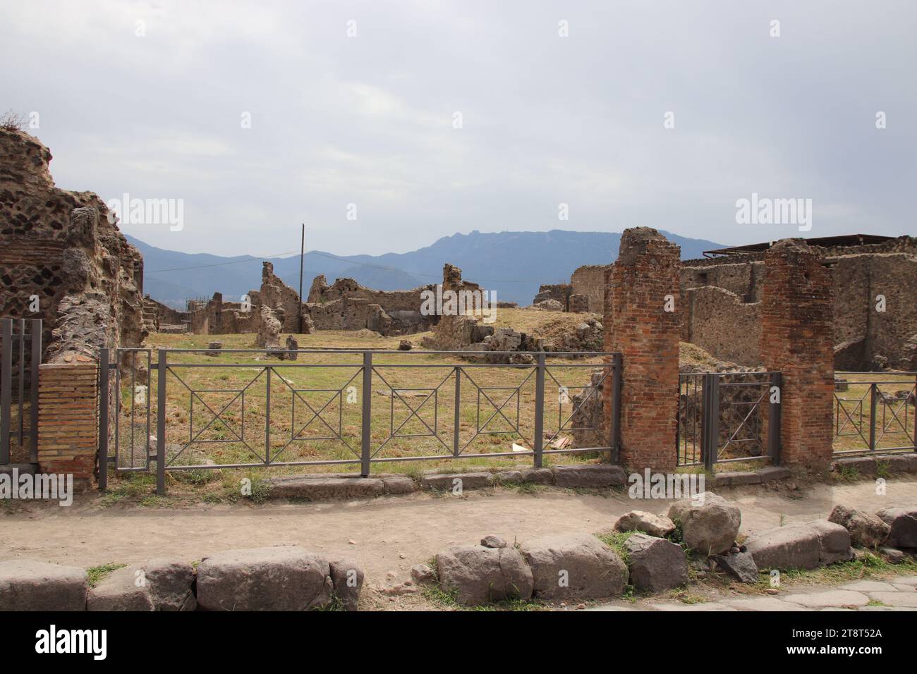Pompeii Ruins, Remains of Roman city buried by eruption of Mt. Vesuvius ...