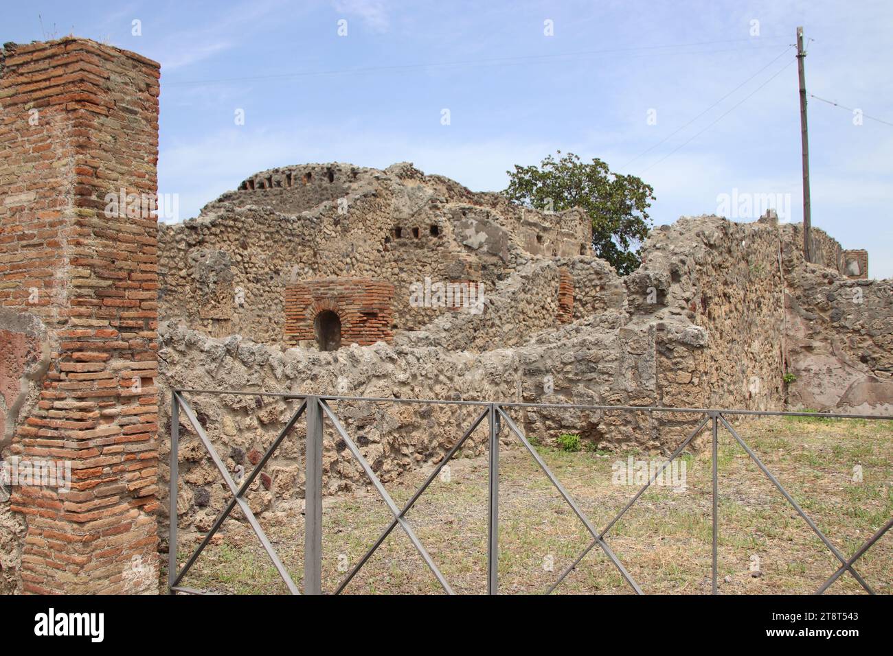 Pompeii Ruins, Remains of Roman city buried by eruption of Mt. Vesuvius ...