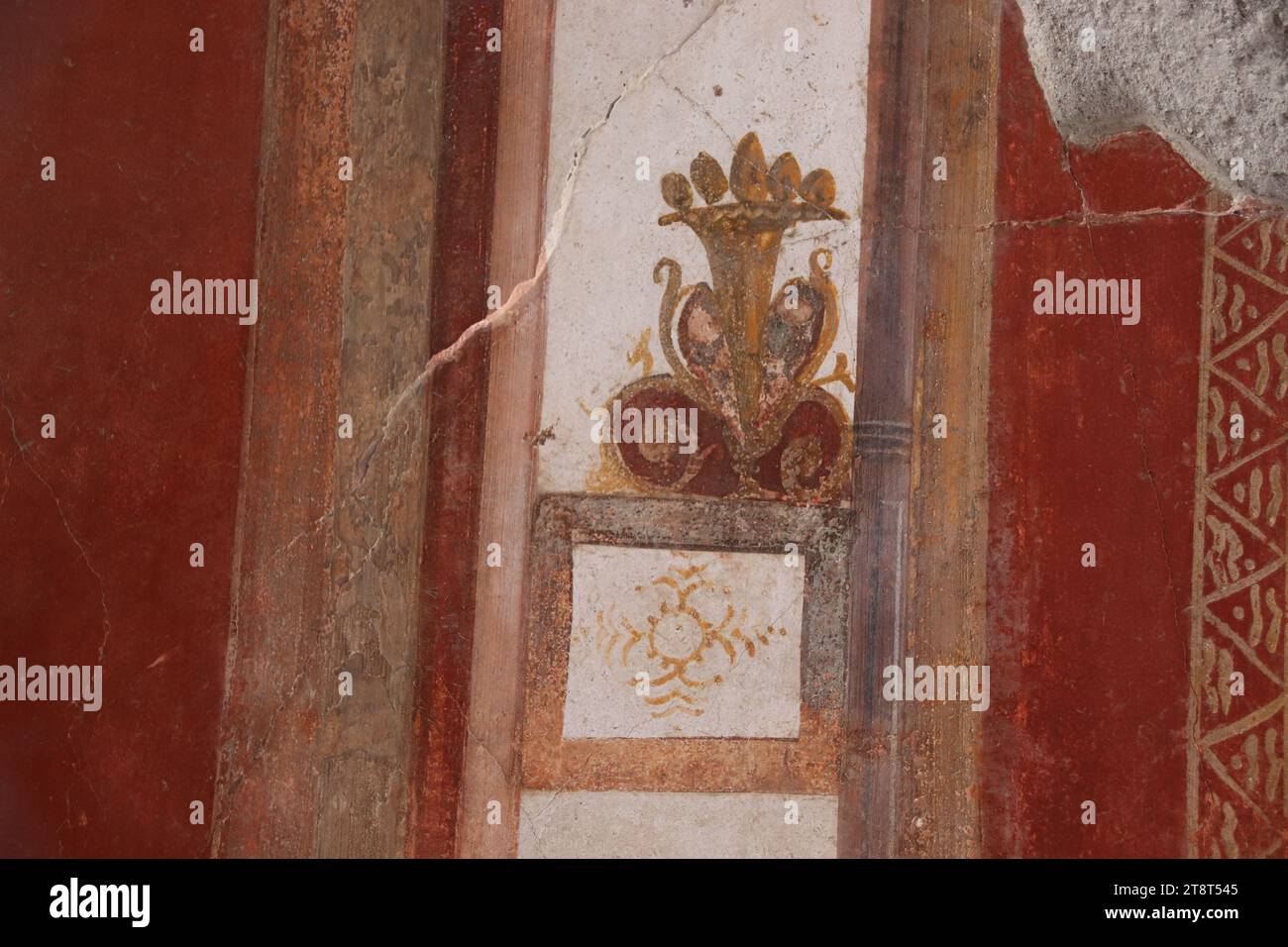 Pompeii Ruins Fresco, Remains of Roman city buried by eruption of Mt ...