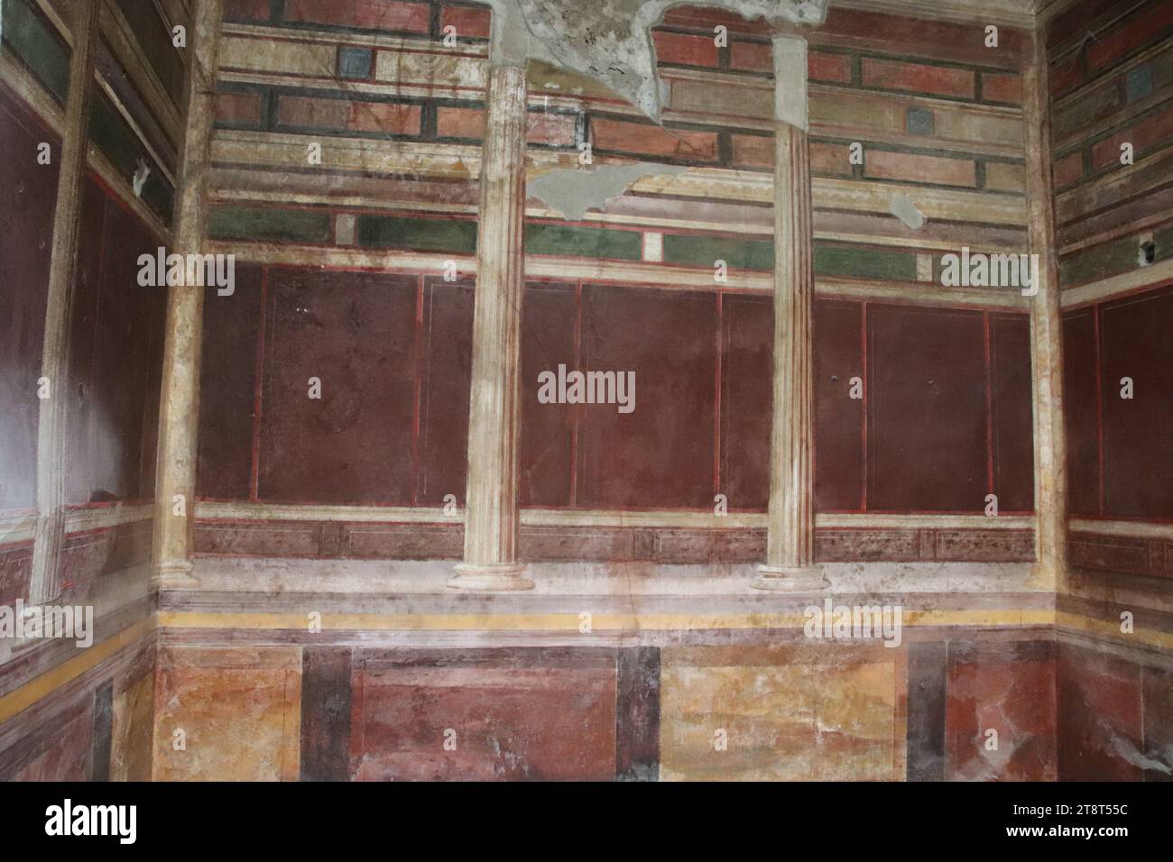Pompeii Ruins: Villa of the Mysteries Fresco, Remains of Roman city ...