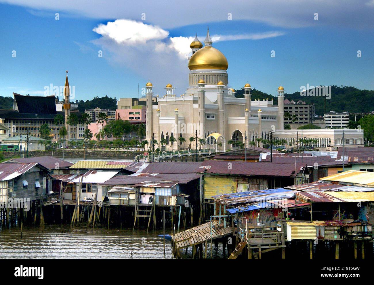Omar Ali Saifuddien Mosque, Brunei, Omar Ali Saifuddien Mosque is an ...