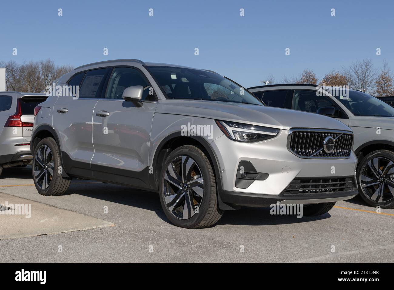 Indianapolis - November 19, 2023: Volvo XC40 MHEV display at a ...