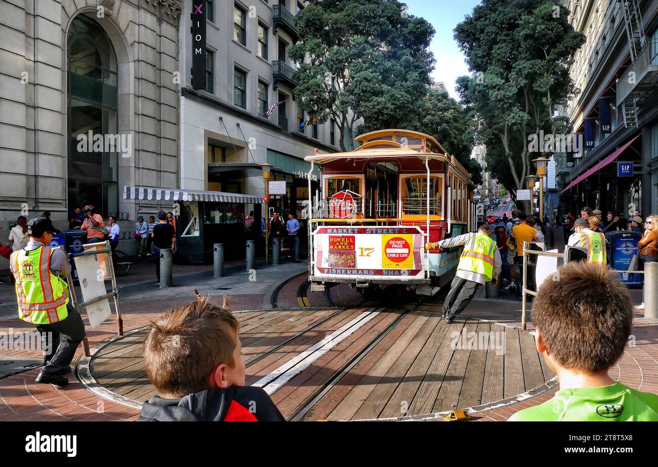 Cable car system forms part hi-res stock photography and images - Alamy