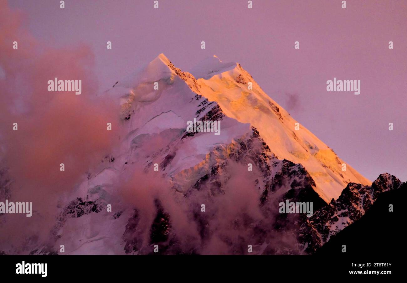 Te moana hi-res stock photography and images - Alamy
