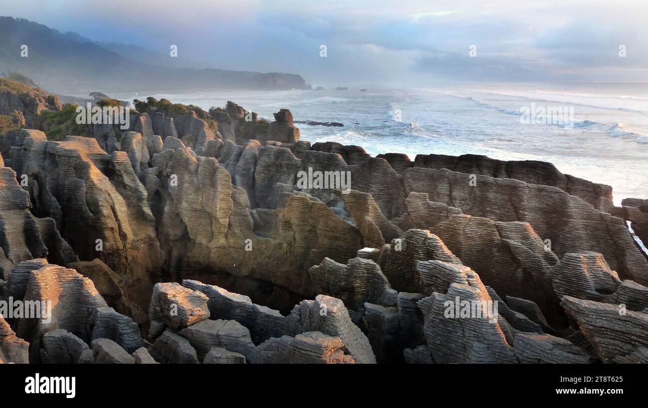 Layered Limestone New Zealand, The Pancake Rocks at Dolomite Point near ...