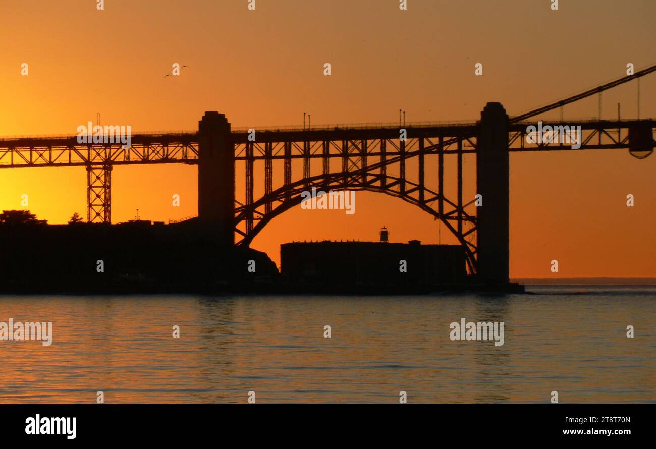 San Francisco sunset, The Golden Gate Bridge is a suspension bridge ...