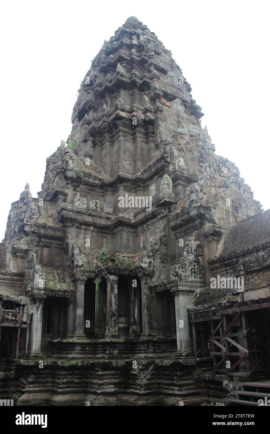 Angkor Wat, Khmer temple, reign of Suryavarman II (1113-1150 AD), Siem ...
