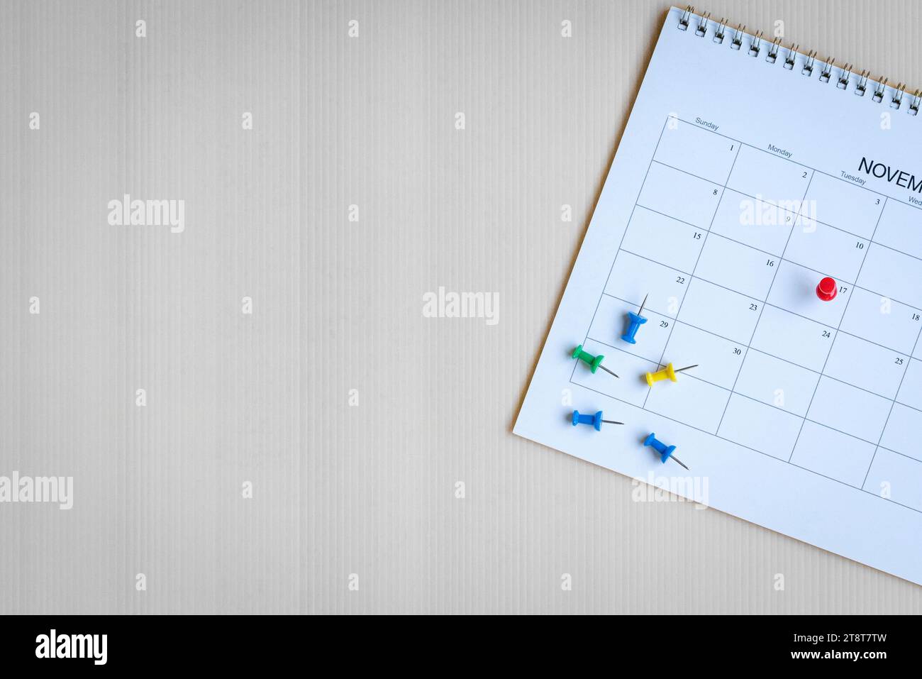 Calendar pins hi-res stock photography and images - Alamy