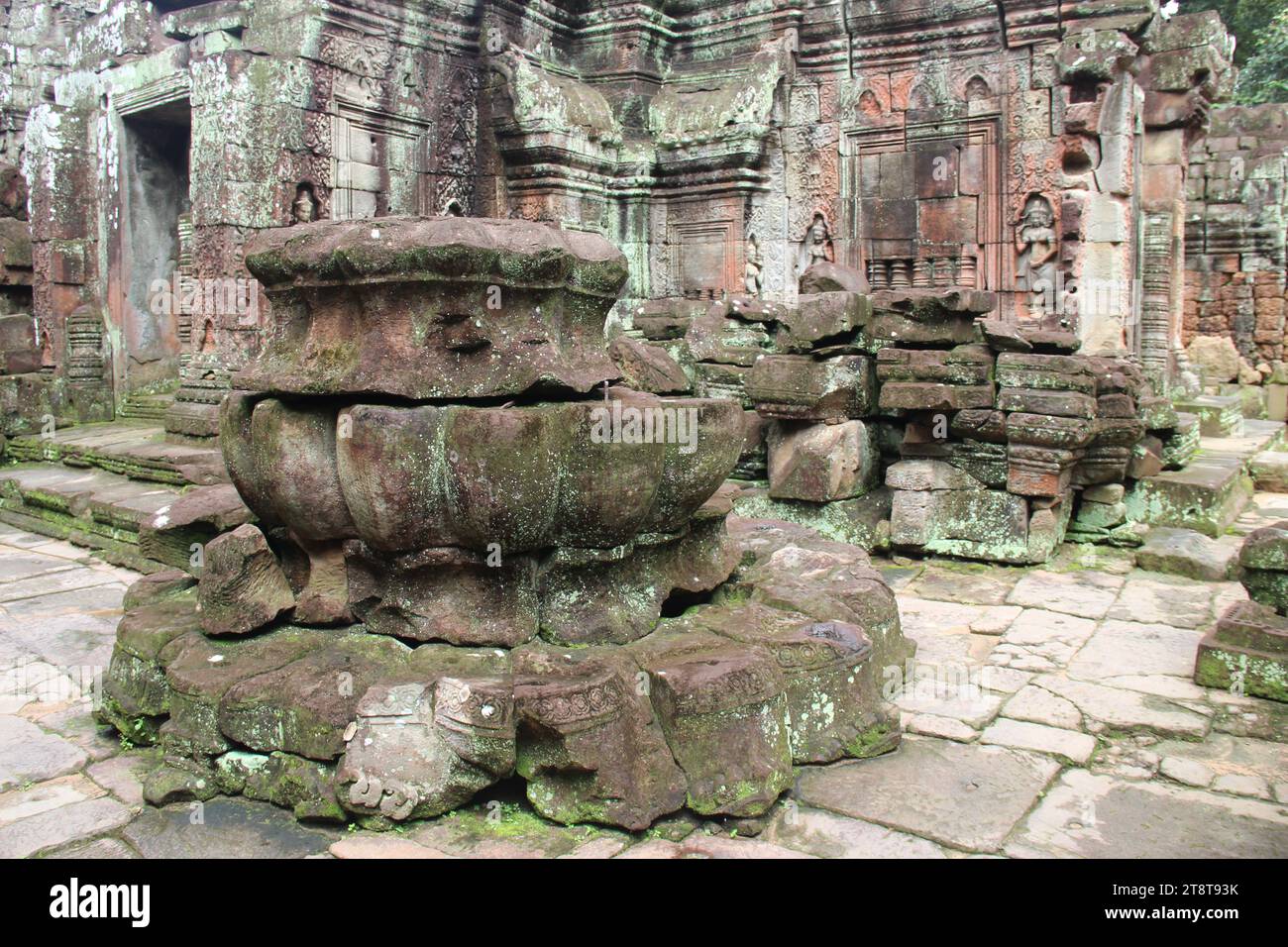 Ta Som, Khmer temple, ancient Angkor area, Cambodia. Reign of ...