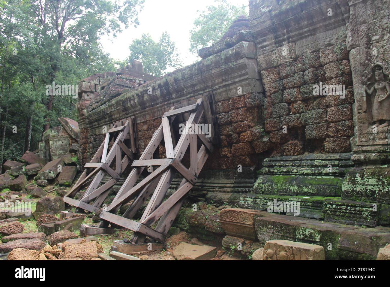 Ta Som, Khmer temple, ancient Angkor area, Cambodia. Reign of ...