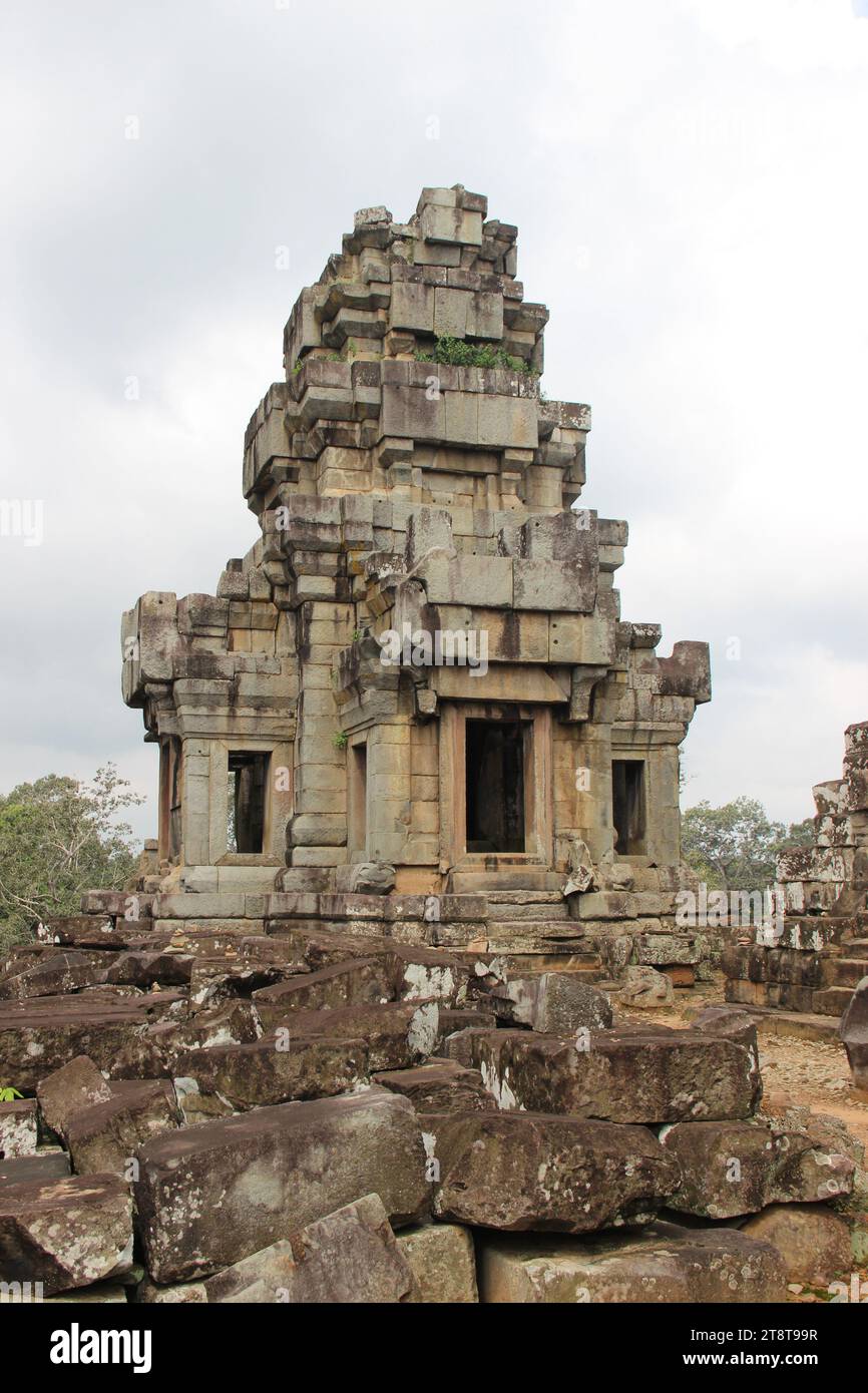 Ta Keo, Khmer temple, ancient Angkor area, Cambodia. Reign of ...