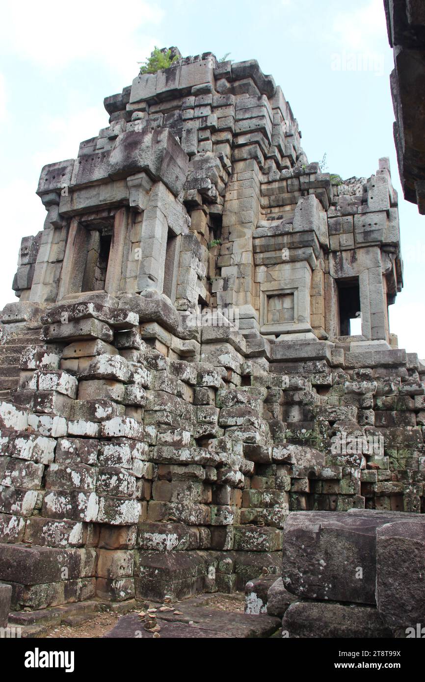 Ta Keo, Khmer temple, ancient Angkor area, Cambodia. Reign of ...