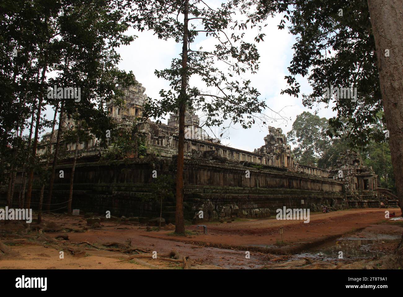 Ta Keo, Khmer temple, ancient Angkor area, Cambodia. Reign of ...