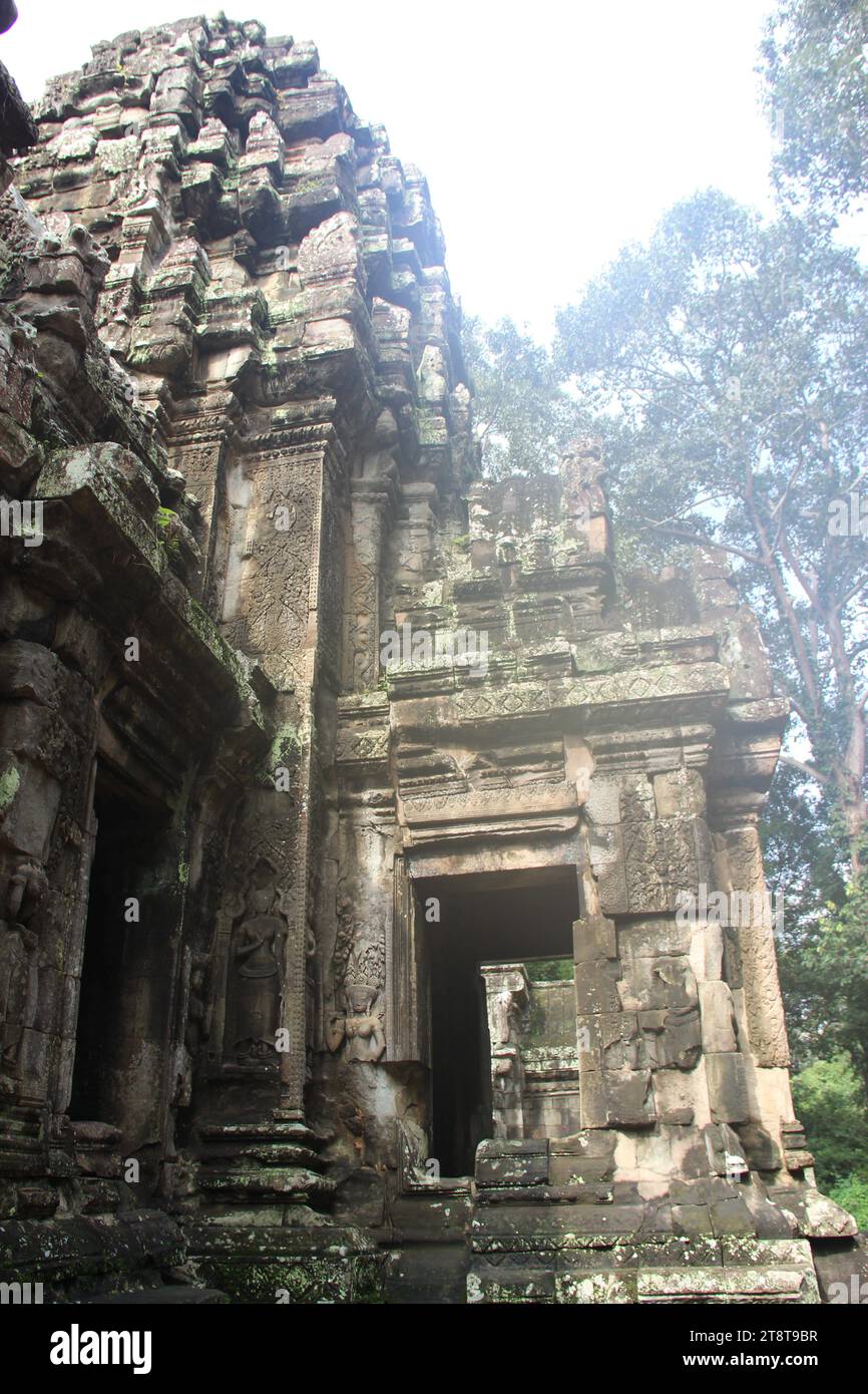 Thommanon, Khmer temple, ancient Angkor area, Cambodia. Reign of ...