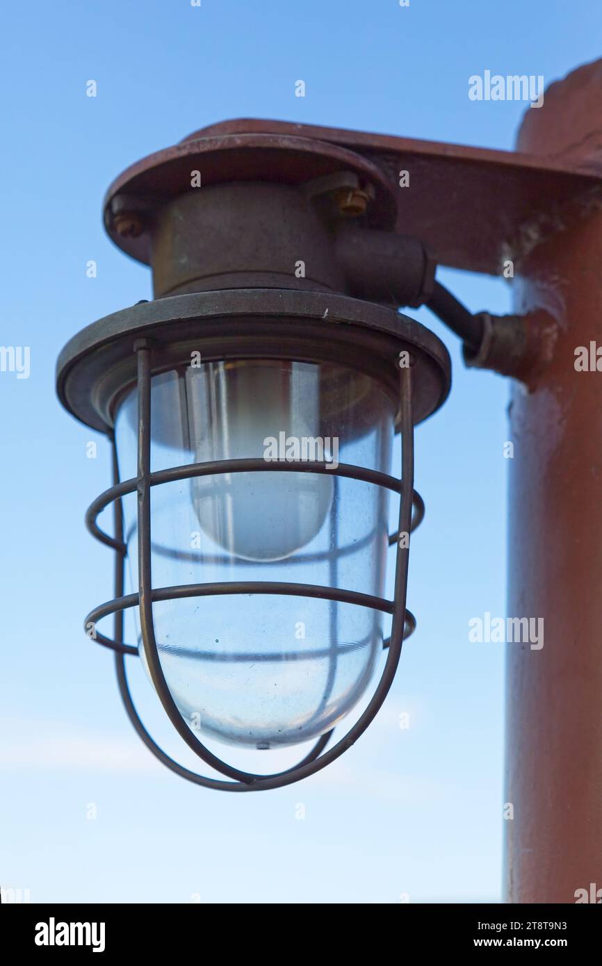 Bulkhead old ship hi-res stock photography and images - Alamy