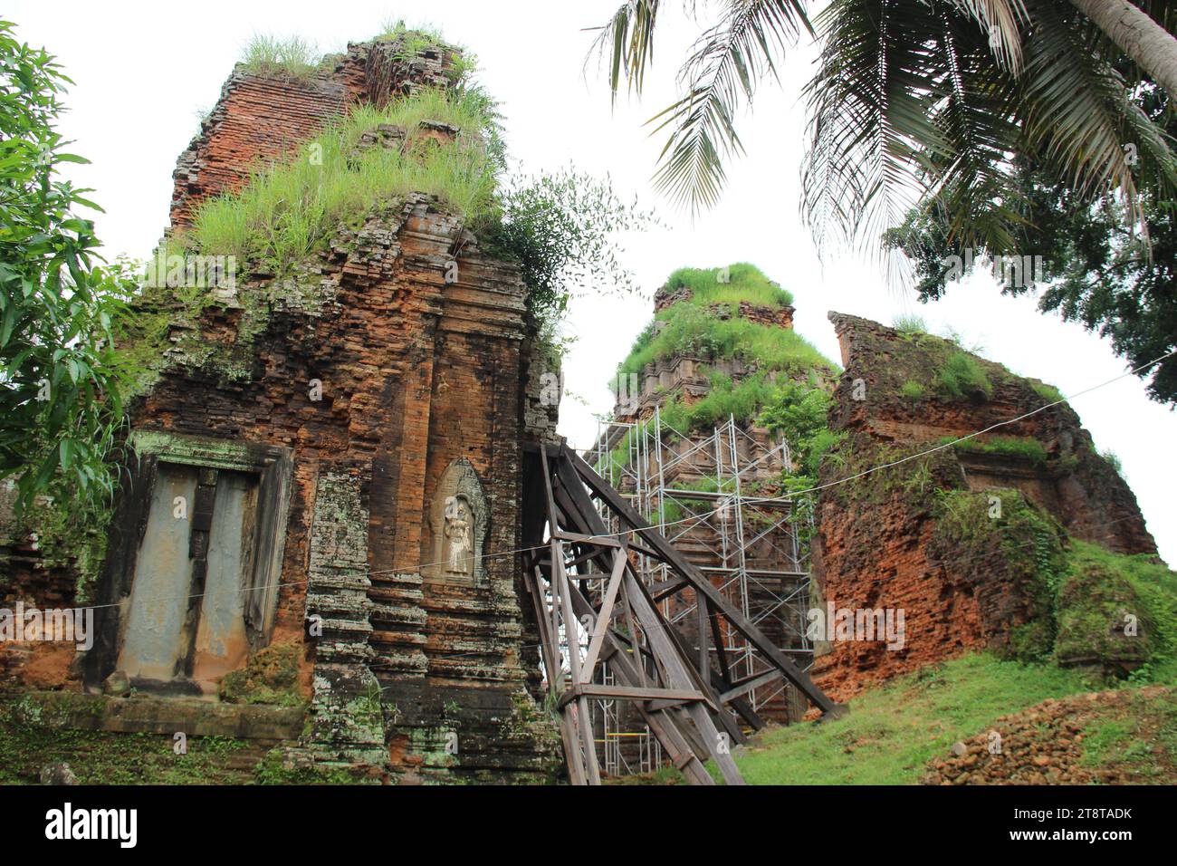Lolei, Khmer temple, ancient Angkor area, Cambodia. Reign of Yasovarman ...