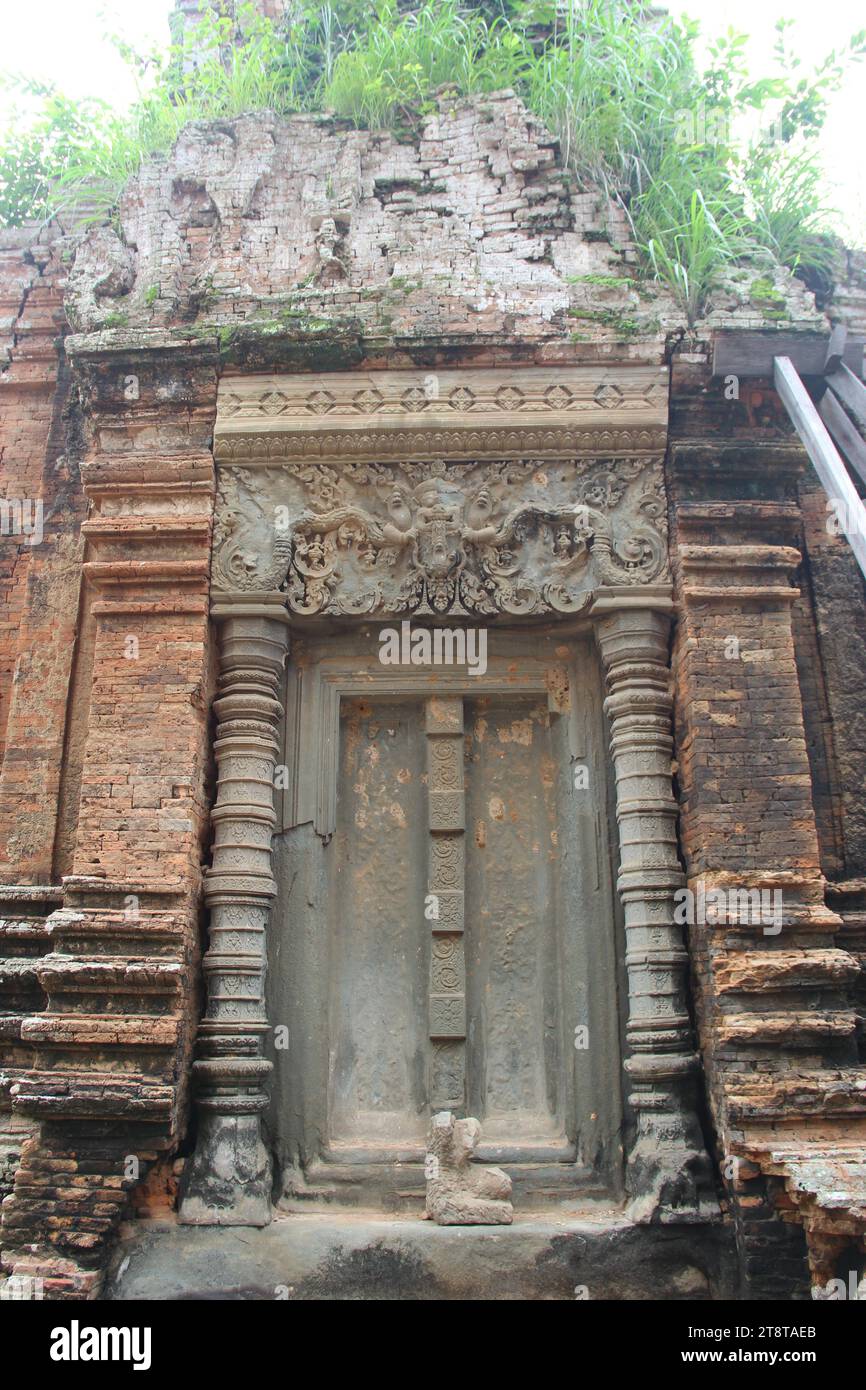 Lolei, Khmer temple, ancient Angkor area, Cambodia. Reign of Yasovarman ...