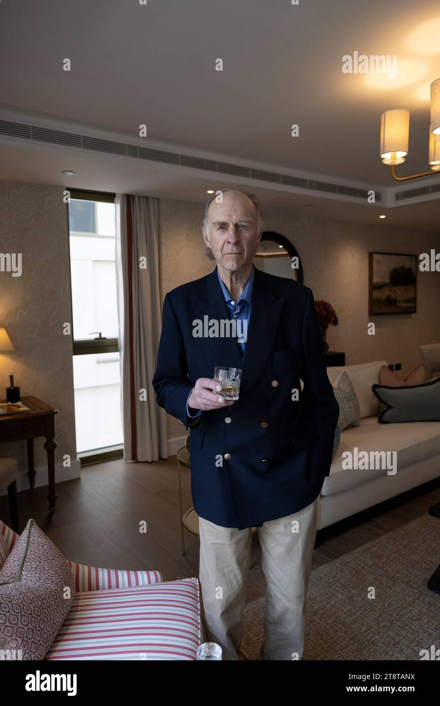 Greatest british explorers hi-res stock photography and images - Alamy