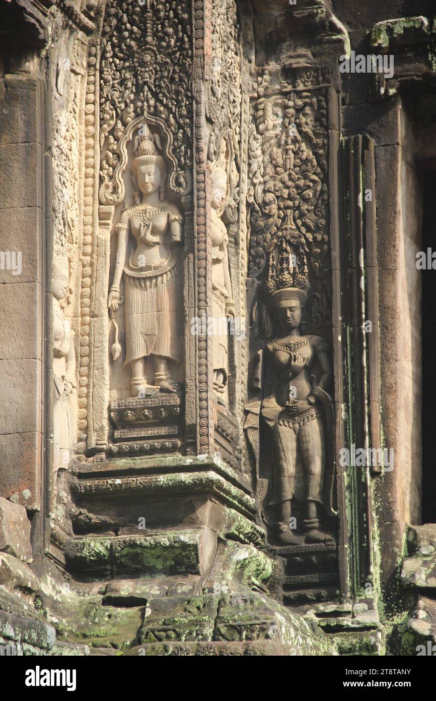 Thommanon, Khmer temple, ancient Angkor area, Cambodia. Reign of ...