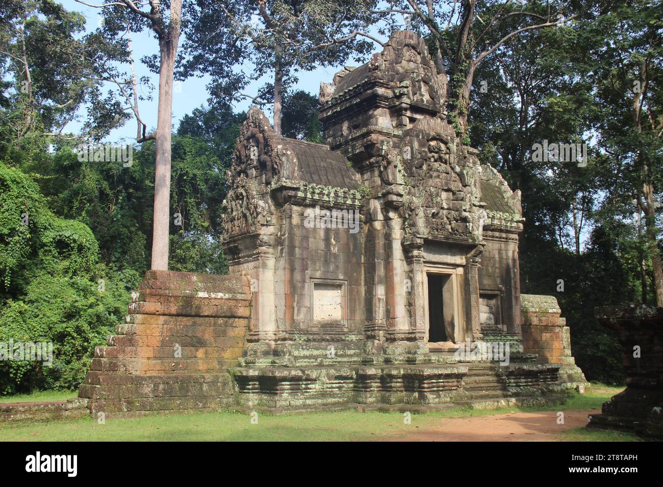 Thommanon, Khmer temple, ancient Angkor area, Cambodia. Reign of ...