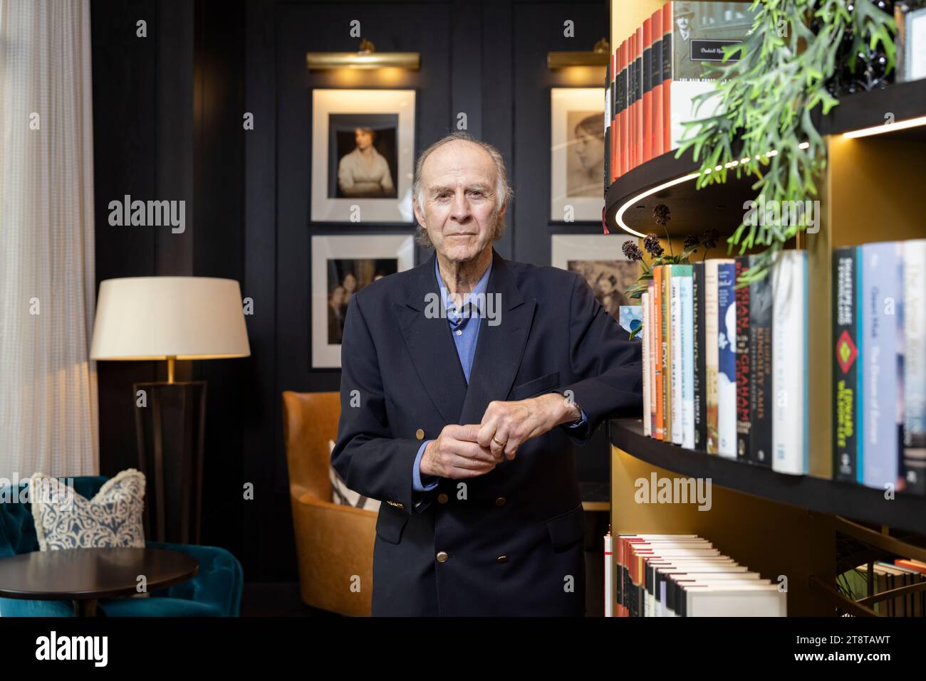 Greatest british explorers hi-res stock photography and images - Alamy