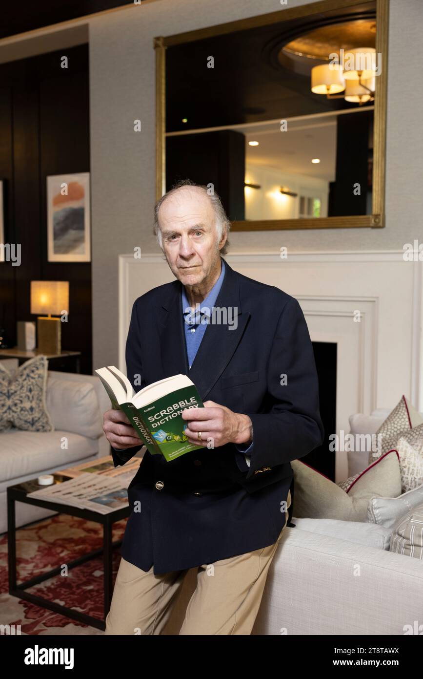 Greatest british explorers hi-res stock photography and images - Alamy