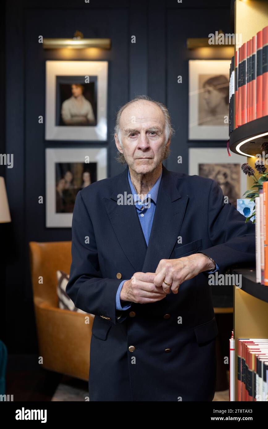 Greatest british explorers hi-res stock photography and images - Alamy