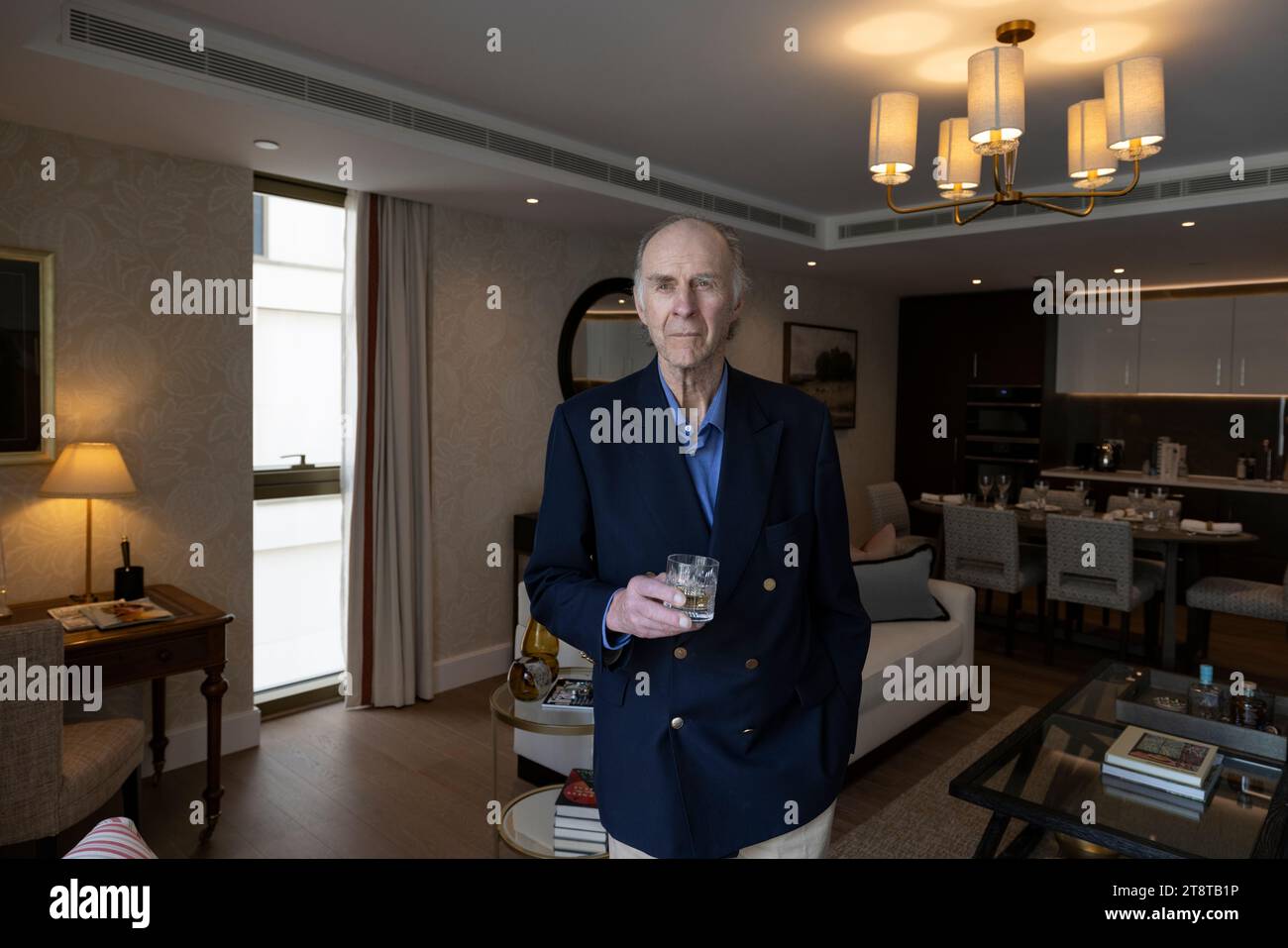 Explorers hi-res stock photography and images - Alamy