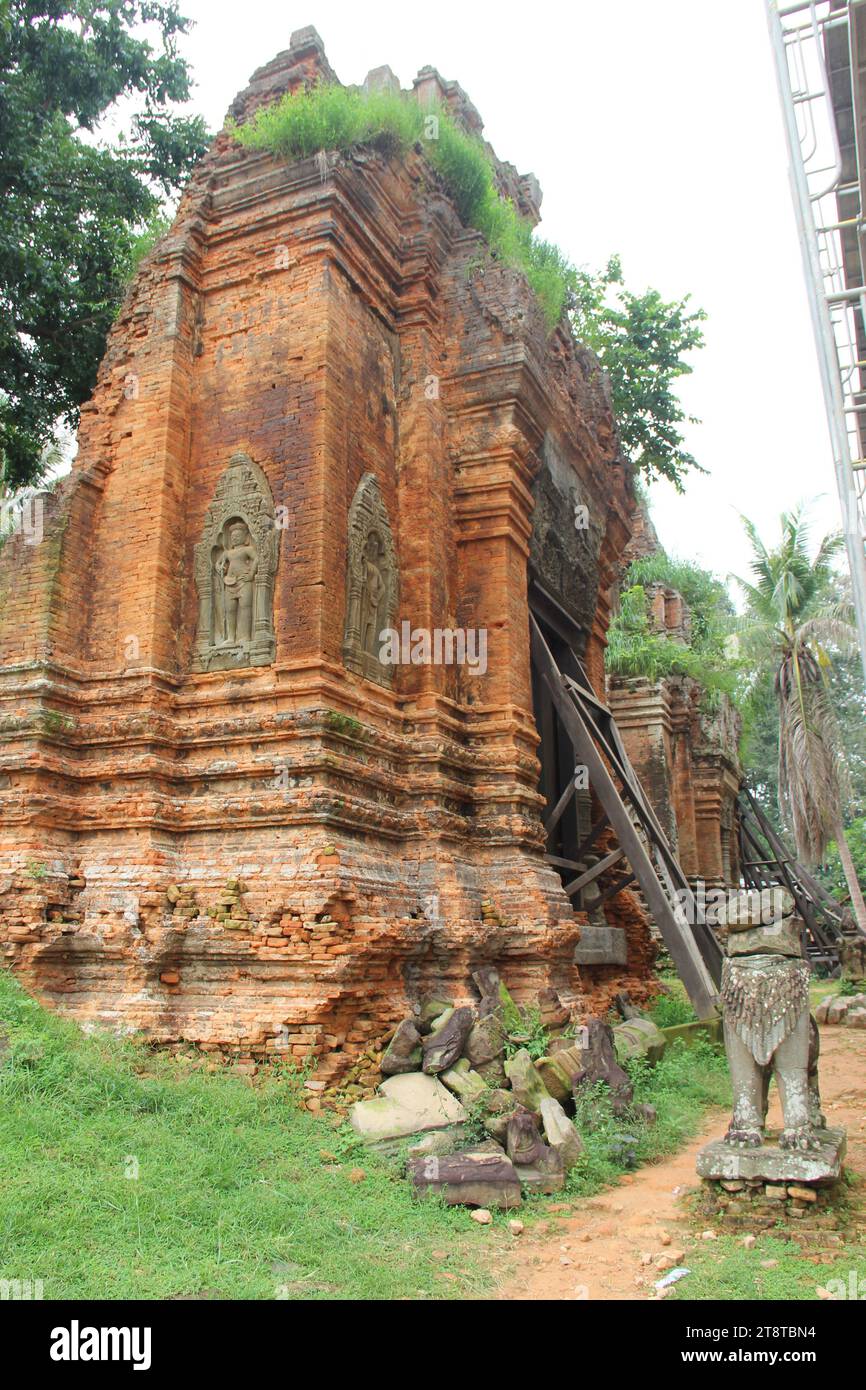 Lolei, Khmer temple, ancient Angkor area, Cambodia. Reign of Yasovarman ...