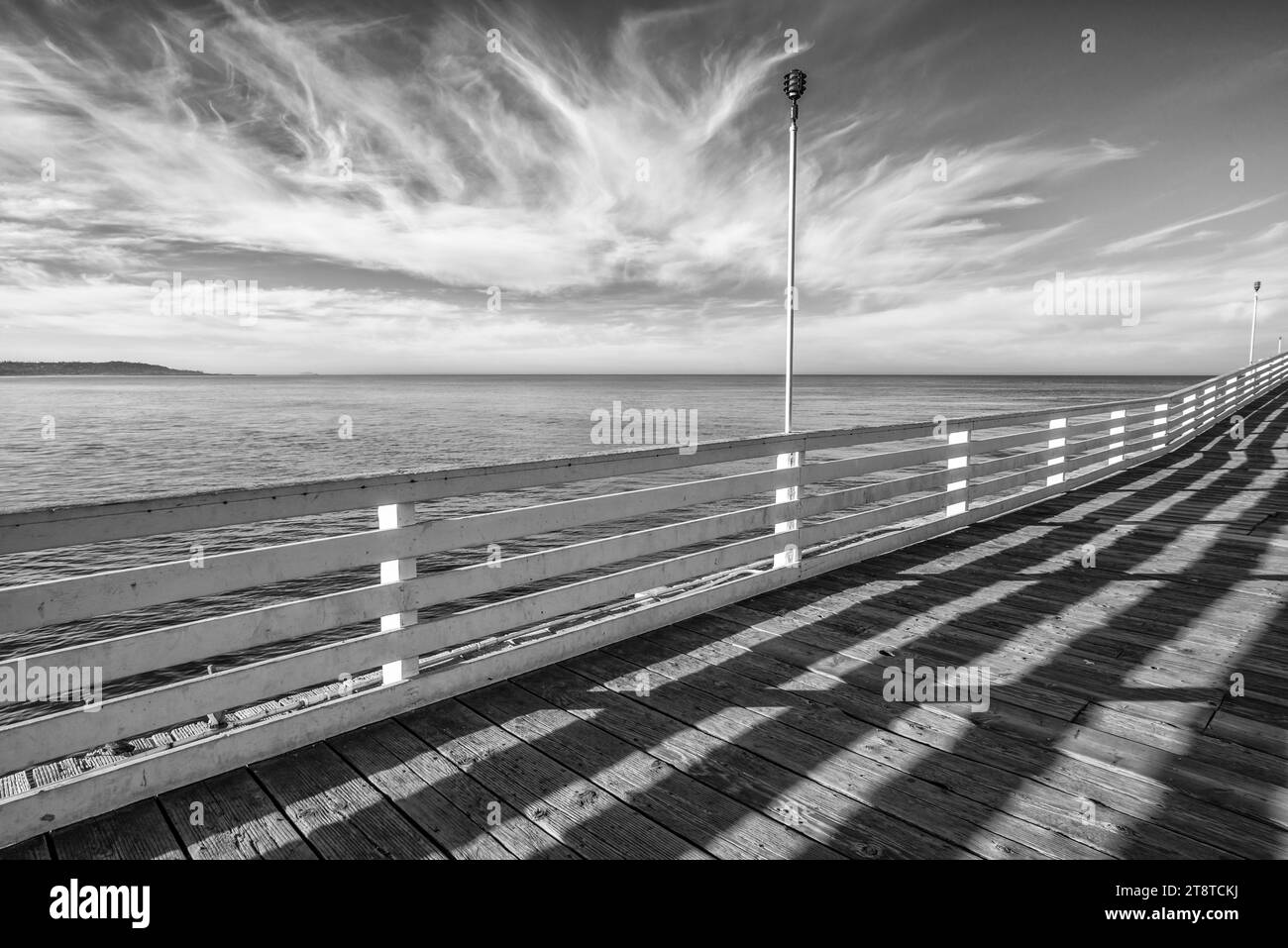 View pier in sea Black and White Stock Photos & Images - Alamy