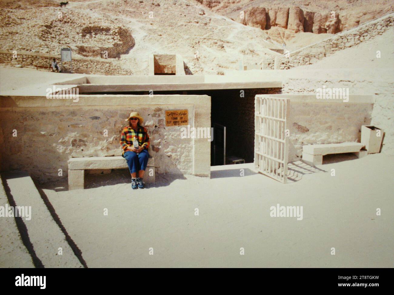 Tutankhamon tomb hi-res stock photography and images - Alamy