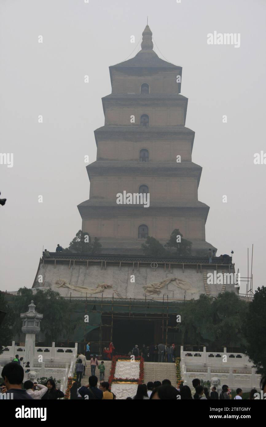 Dayan Big Wild Goose Pagoda, Xi'an, China 2007 visit, China Stock Photo ...