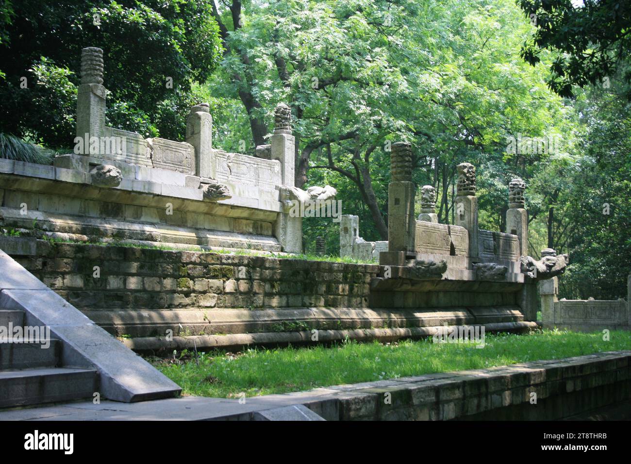 Ming Xiaoling (Emperor Hongwu Tomb), Burial site of Ming Hongwu (Zhu ...