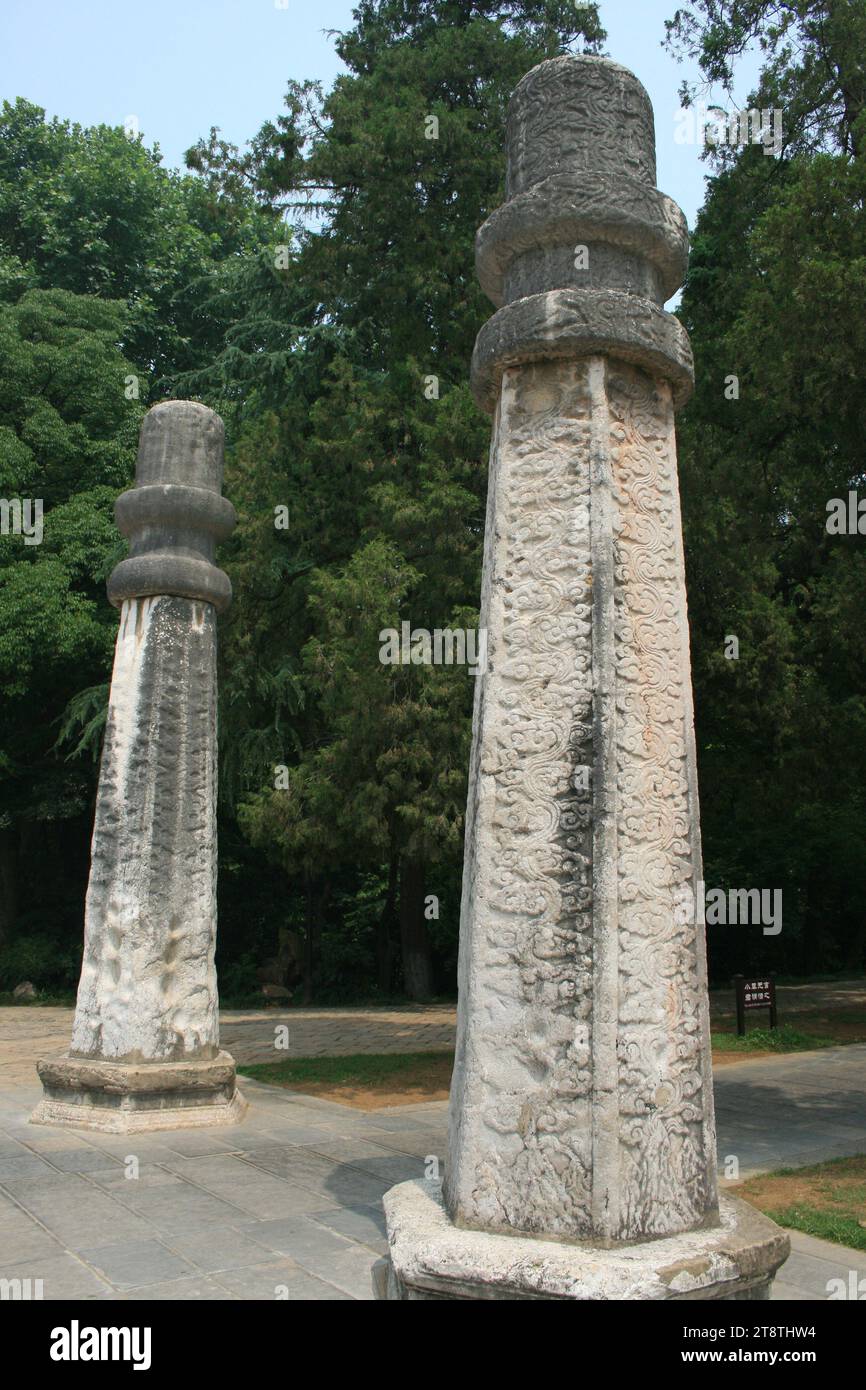 Ming Xiaoling (Emperor Hongwu Tomb) Sacred Avenue, Burial site of Ming ...