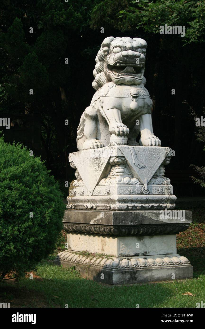 Zijin Shan, Nanjing, China, Linggu Temple Tomb of Tan Yankai, Burial ...
